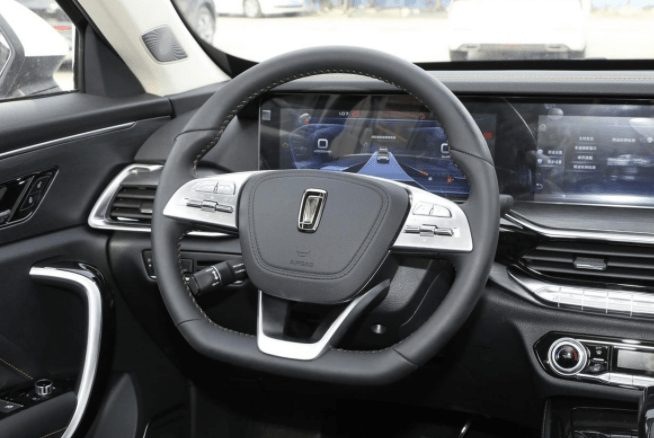 奔腾T77PRO——外观硬朗，配置丰富，年轻人的新宠_搜狐汽车_搜狐网