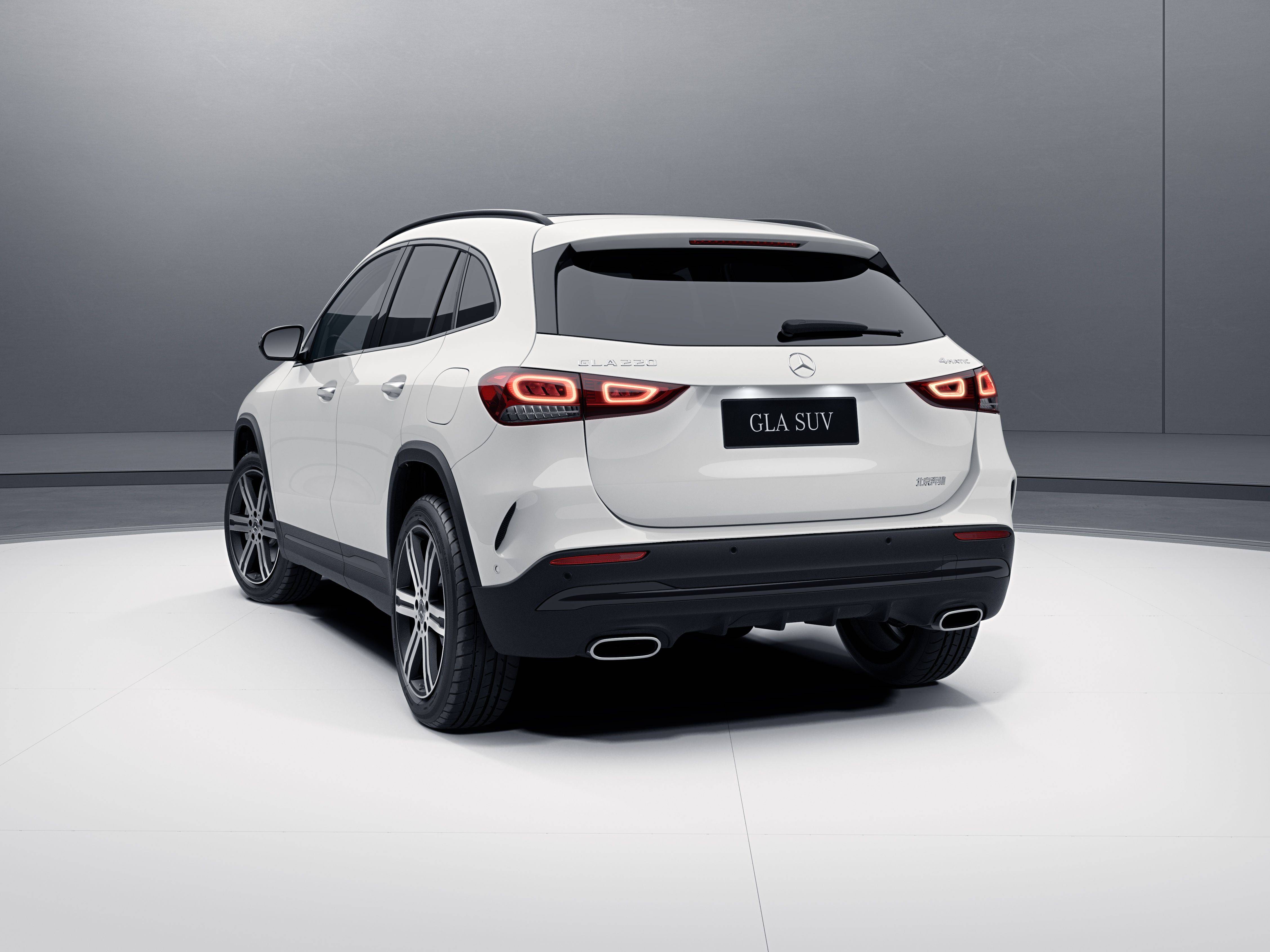 动力升了价格反而降了？新款奔驰GLA新增2.0T动力，28.39万起_搜狐汽车_搜狐网