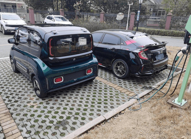 花8万多买了台KiWi EV轻享版，开了两个多月，车主给出了四点看法_搜狐汽车_搜狐网