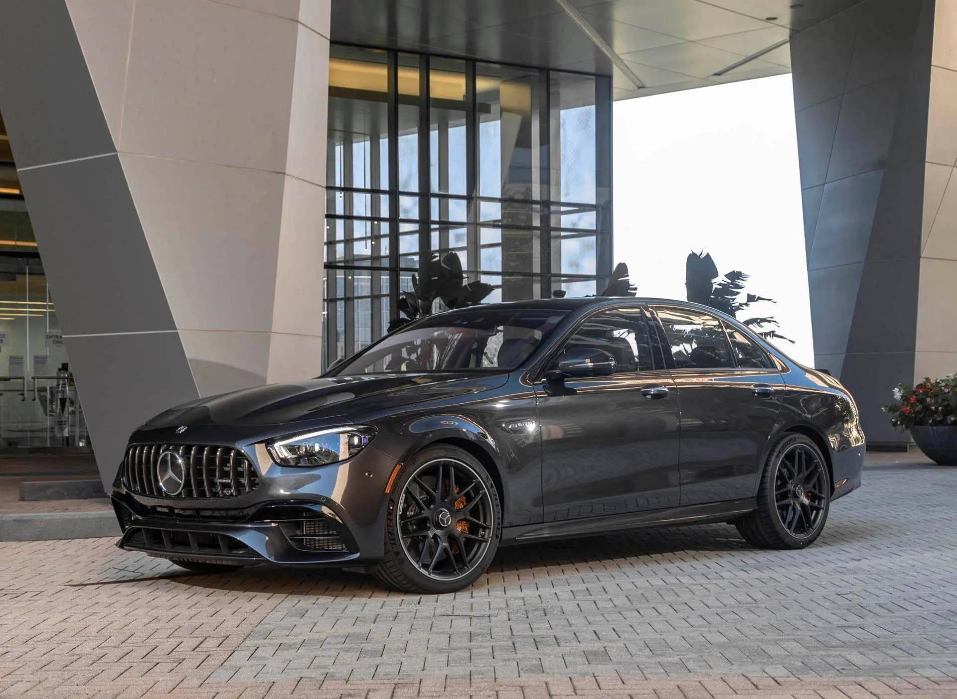 换代在即 AMG E 63 S终极版官图发布 限量999台_搜狐汽车_搜狐网