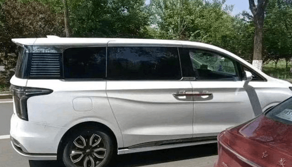 拓展品牌维度：红旗首款MPV车型HM9即将到来，或将与GL8等传统车型正面竞争！_搜狐汽车_搜狐网