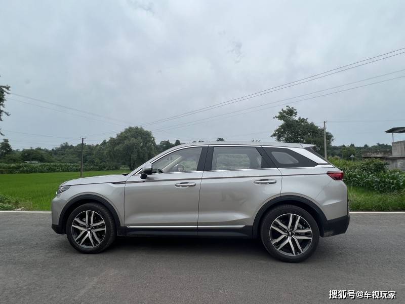 13.49万起 轴距2870 大五座SUV 试驾奔腾T99_搜狐汽车_搜狐网