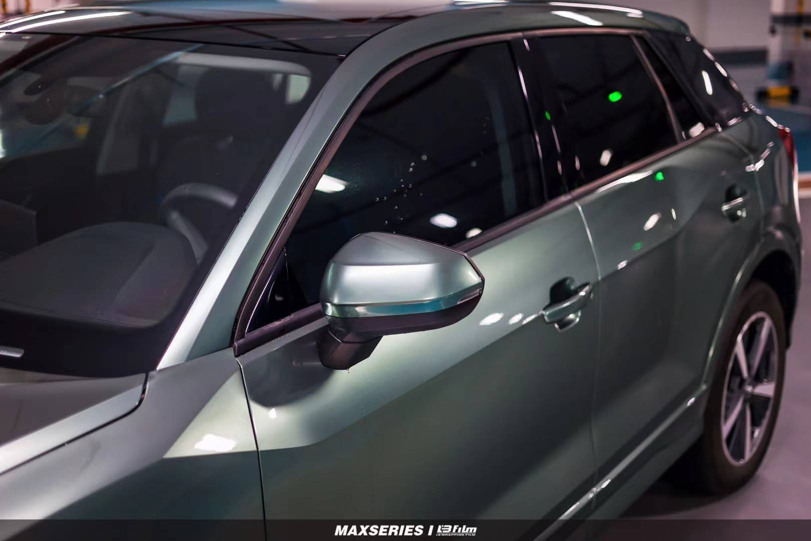 LBFILM改色膜：奥迪Q2L液态金属苍岭绿，浓郁复古的颜色_搜狐汽车_搜狐网