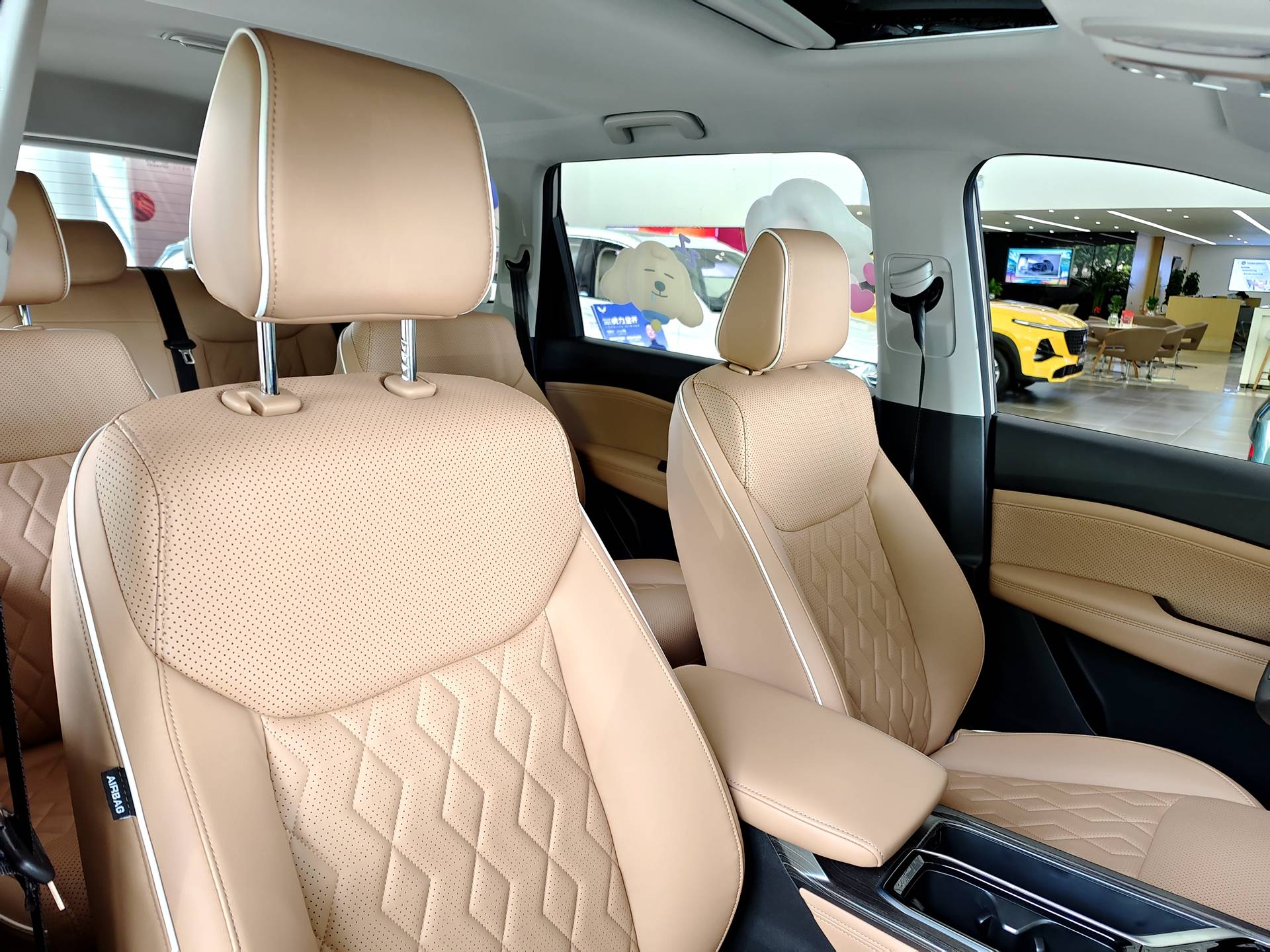 6.88万元起售的家用MPV 实拍五菱佳辰 会是爆款吗？_搜狐汽车_搜狐网