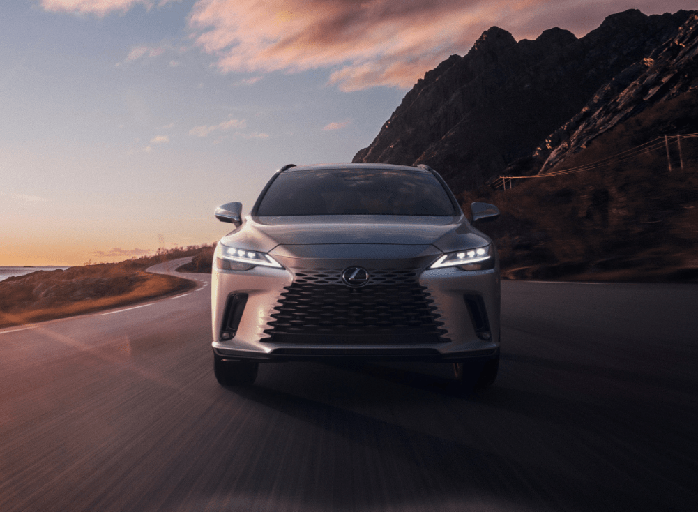 全新雷克萨斯RX实车曝光，搭载2.4T发动机，外观很丰田？_搜狐汽车_搜狐网