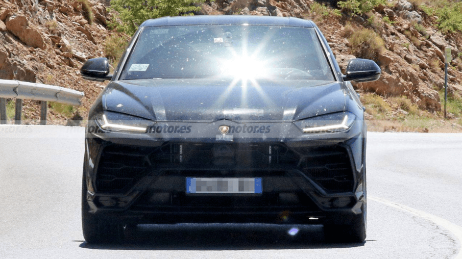 兰博基尼Urus插混版谍照曝光：或搭4.0T V8发动机！预计年底亮相?_搜狐汽车_搜狐网