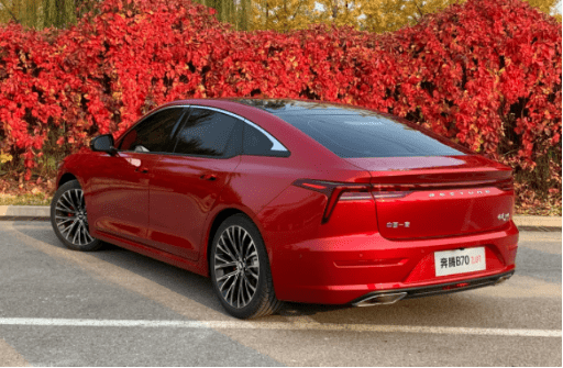 2.0T+6AT,奔腾B70实力印证小钢炮_搜狐汽车_搜狐网