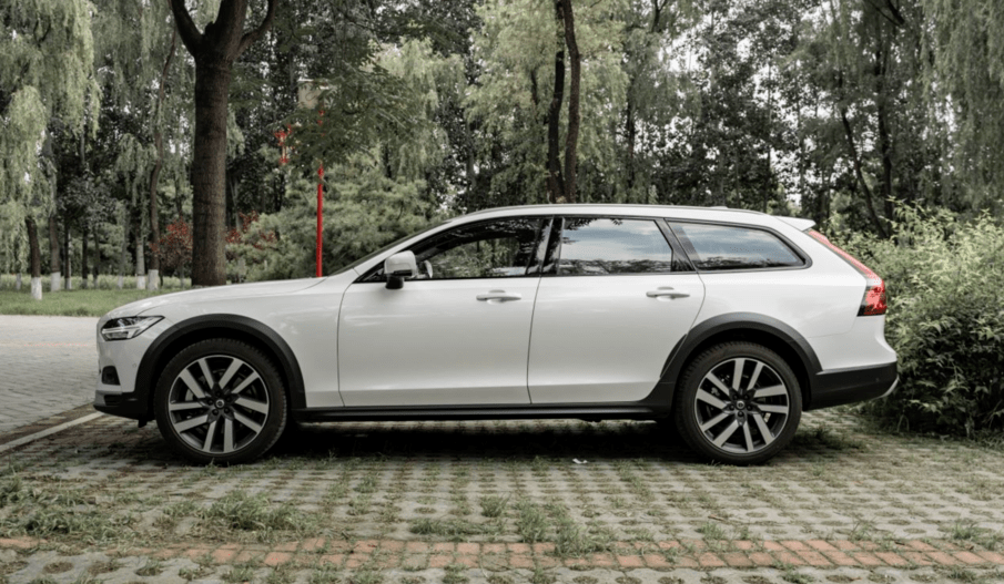 实拍沃尔沃V90CC：2.0T+8AT！ 搭空气悬挂的全时四驱“瓦罐”？_搜狐汽车_搜狐网