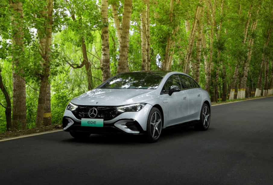 售53万起 续航752km！搭AR实景导航 对标蔚来ET7?奔驰EQE开启预售_搜狐汽车_搜狐网