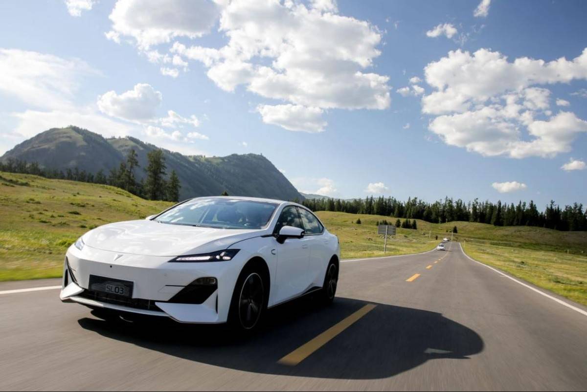 搭载多项全球首发技术，长安深蓝SL03正式上市，售价16.89万起_搜狐汽车_搜狐网