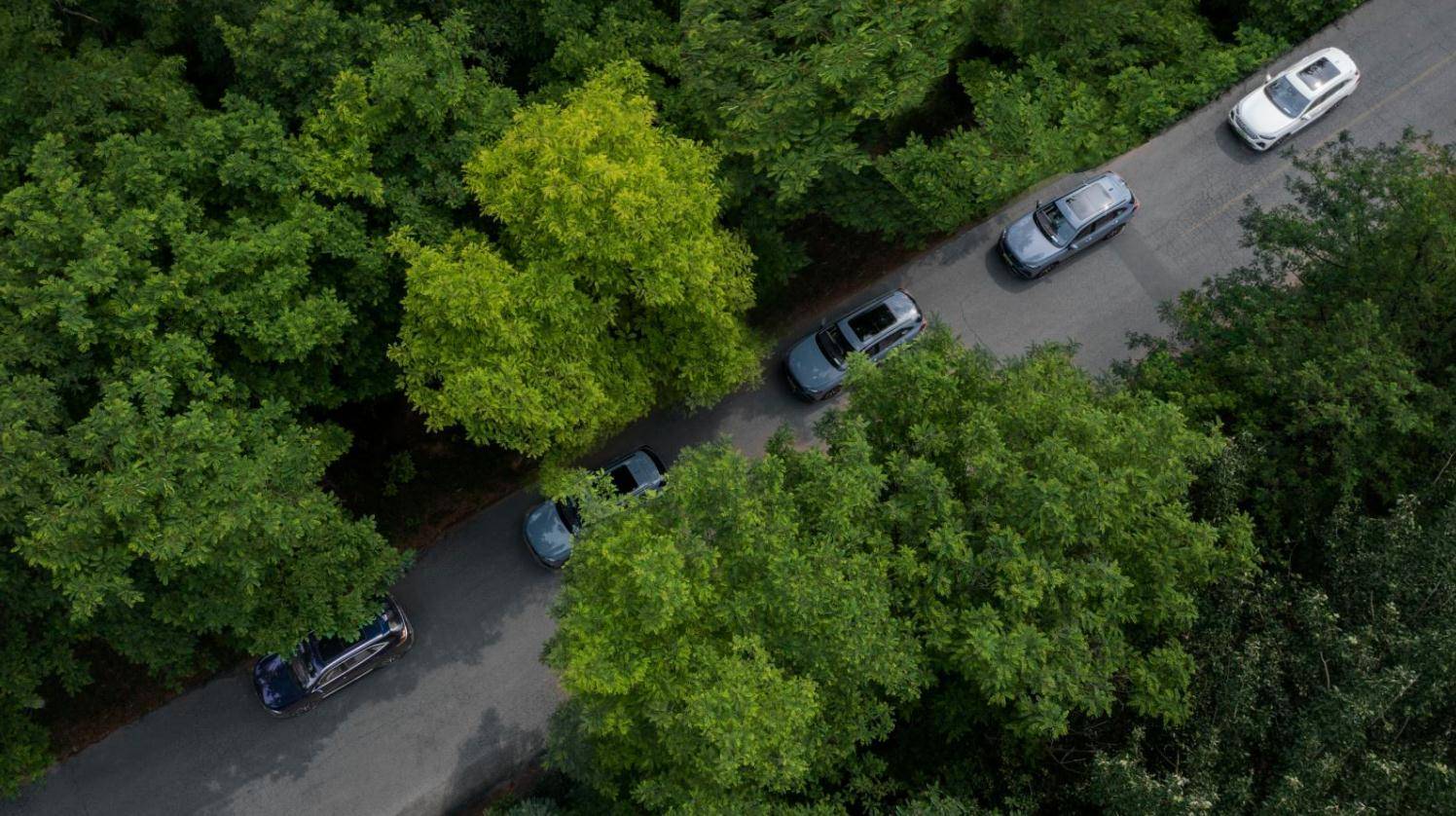 四驱版本5.2s破百，油耗低至2.26L，实拍拿铁DHT-PHEV_搜狐汽车_搜狐网