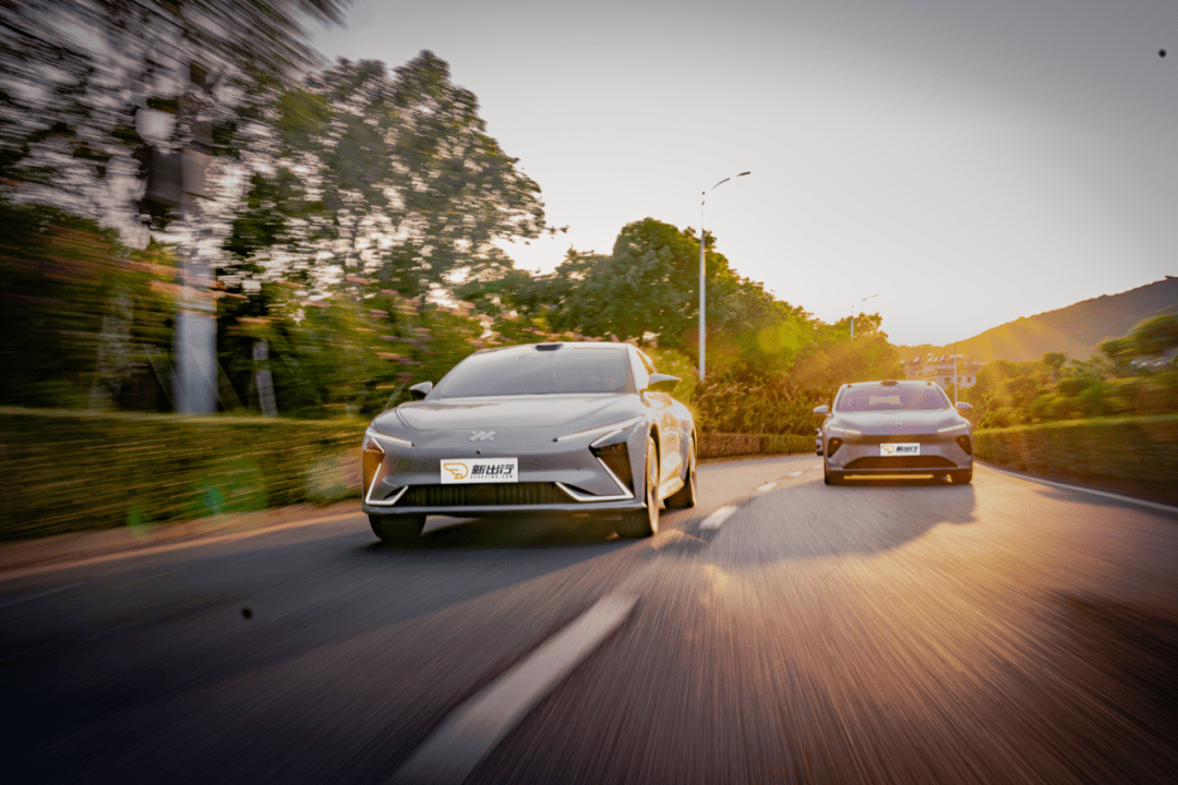 宝藏车型智己L7 vs 蔚来旗舰 ET7，40万级纯电豪华轿车谁更香？_搜狐汽车_搜狐网