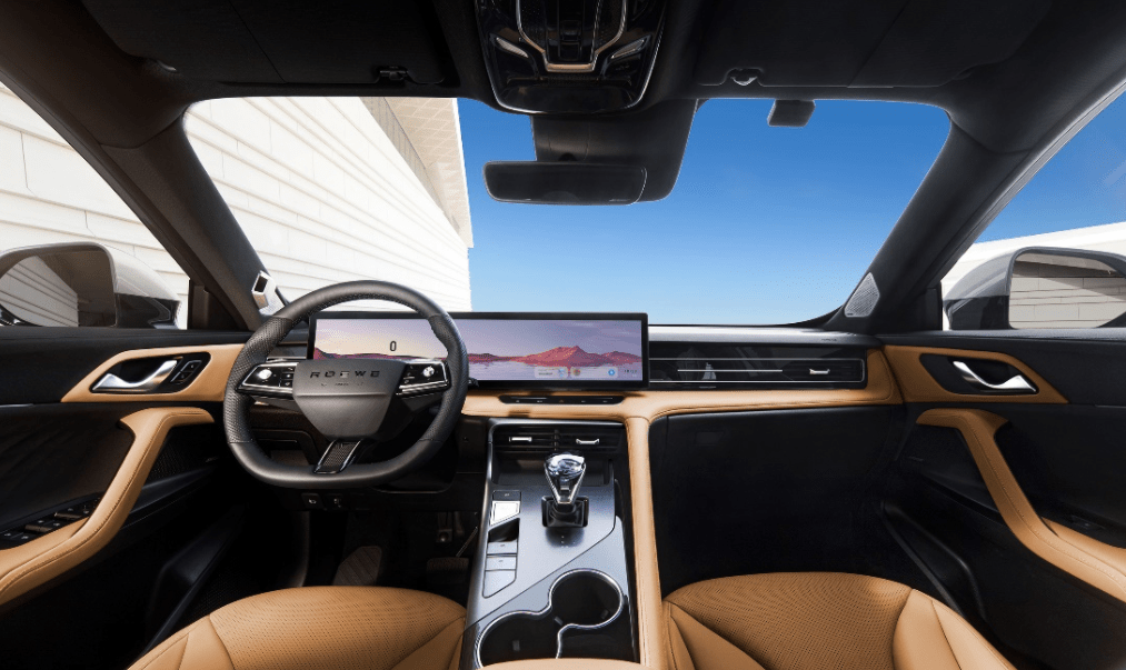 第三代荣威eRX5登场：搭载同级首创27英寸滑移屏+高通骁龙8155！_搜狐汽车_搜狐网