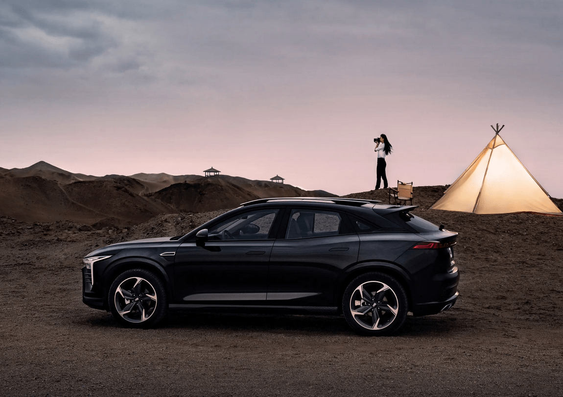 国产轿跑SUV奔腾B70S和星越S，谁的颜值对年轻人的味儿？_搜狐汽车_搜狐网