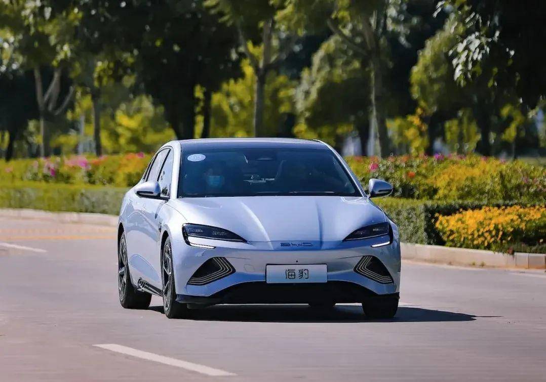 预售价18.98万起的一汽丰田bZ3，爆款的潜质多高？_搜狐汽车_搜狐网