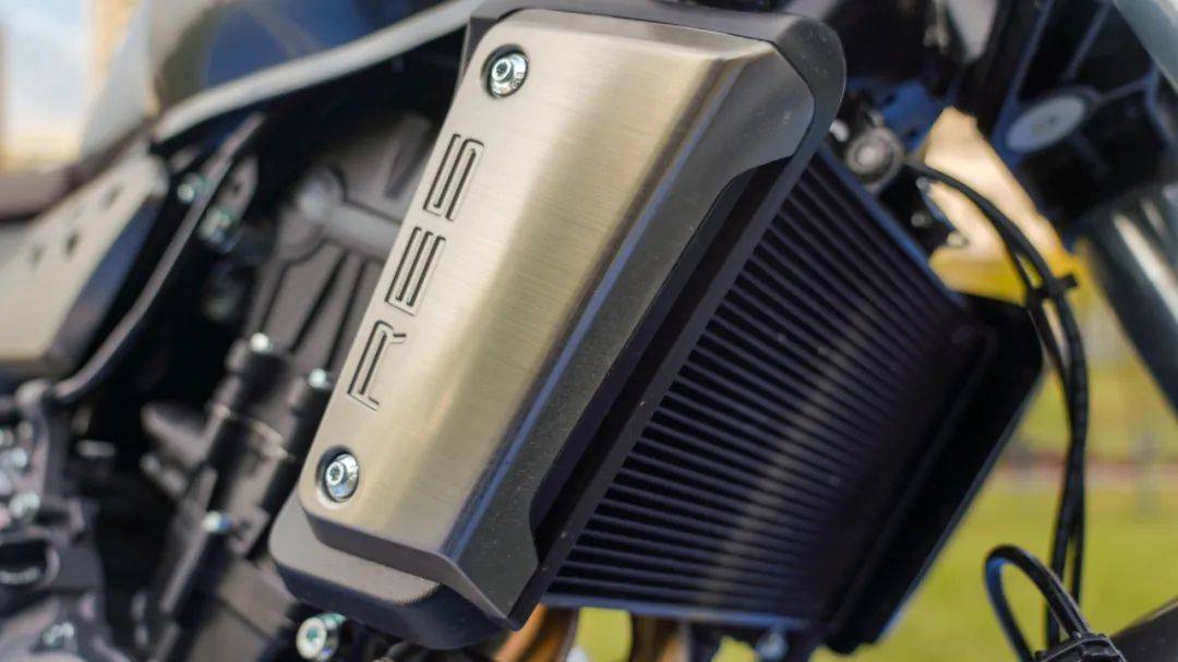 更强的性能复古—3.68万赛科龙RE560静态评测_搜狐汽车_搜狐网