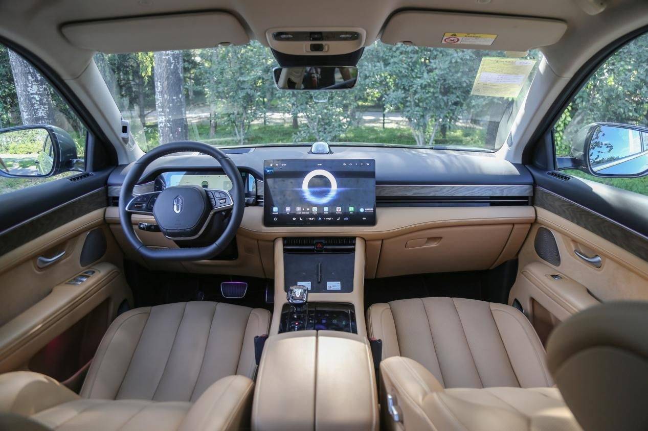 新能源SUV中的硬核“PK”，面对岚图FREE，问界M7竟输得很彻底？_搜狐汽车_搜狐网