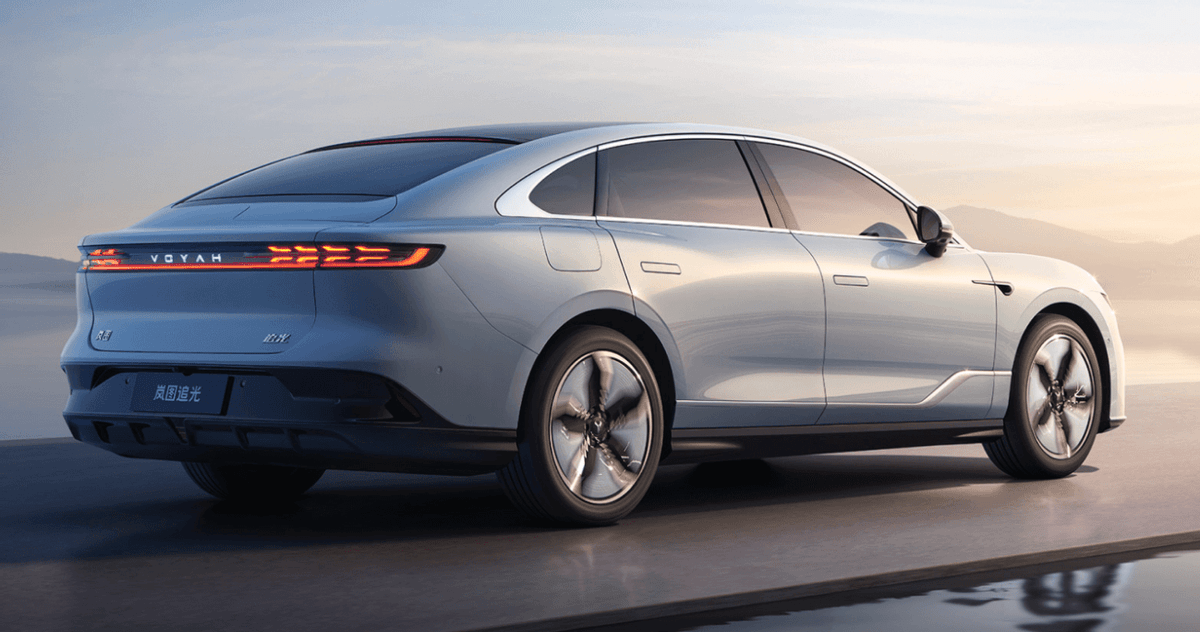 价差近10万的岚图追光，对上蔚来ET7你会考虑谁？_搜狐汽车_搜狐网