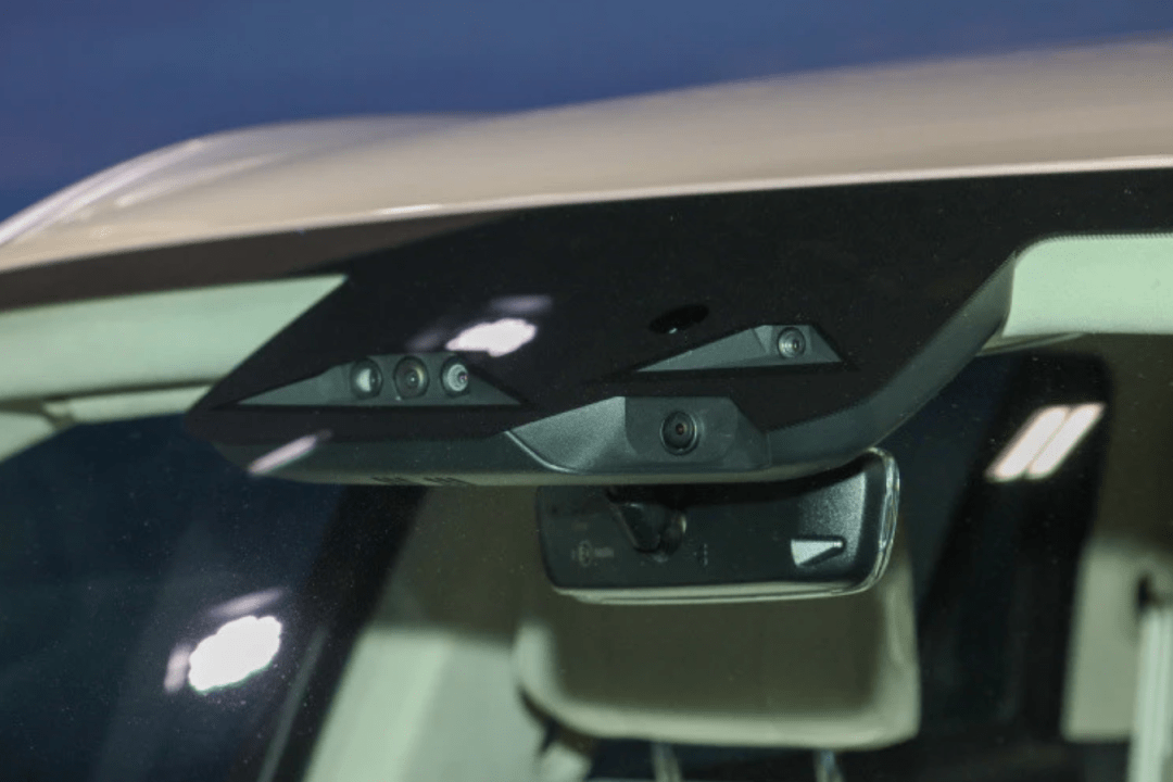 详解魏牌首款6座MPV，2挡DHT加持、1200km续航、馈电油耗6.7L..._搜狐汽车_搜狐网