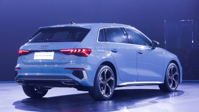 新款奥迪A3变化不大，但花20万买BBA入门轿车，它依旧最值？_搜狐汽车_搜狐网