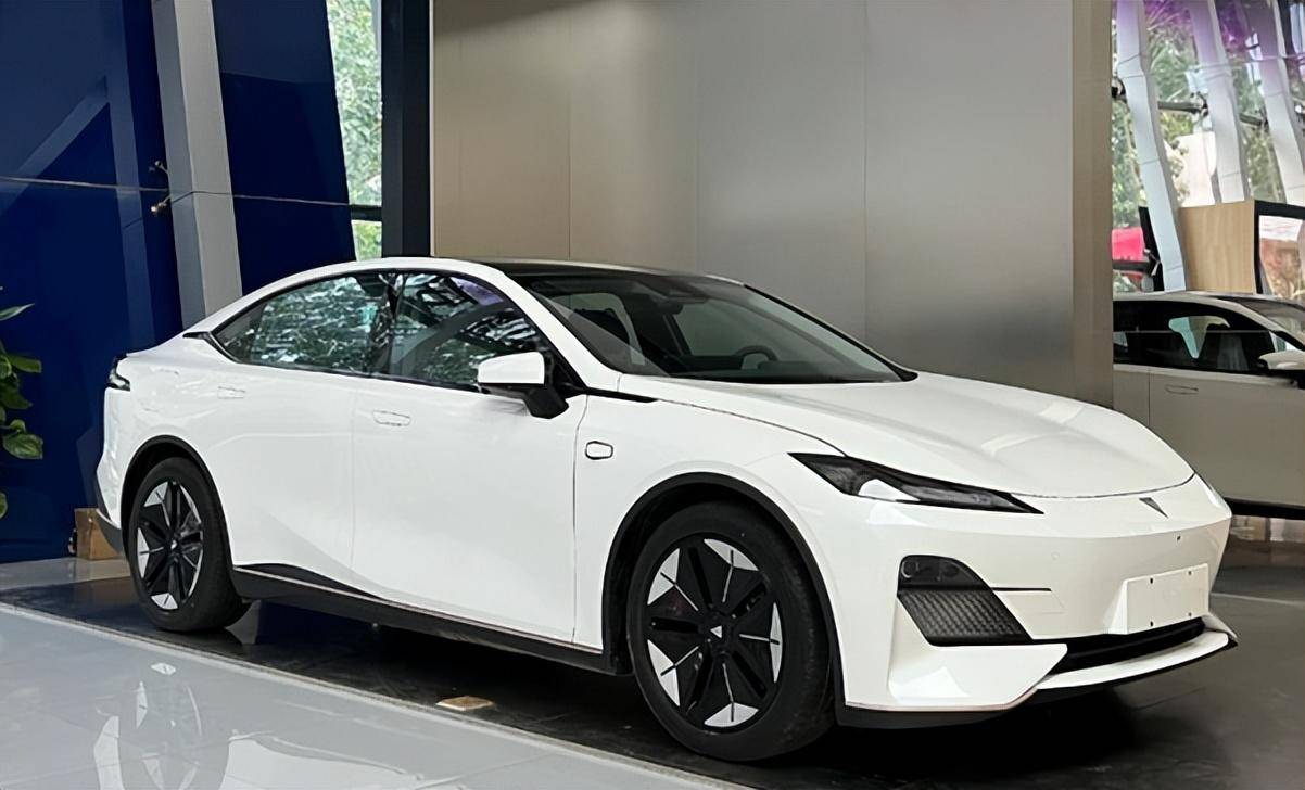 从传统燃油车到新能源，深蓝SL03哪些方面做得比宝马3系更好？_搜狐汽车_搜狐网