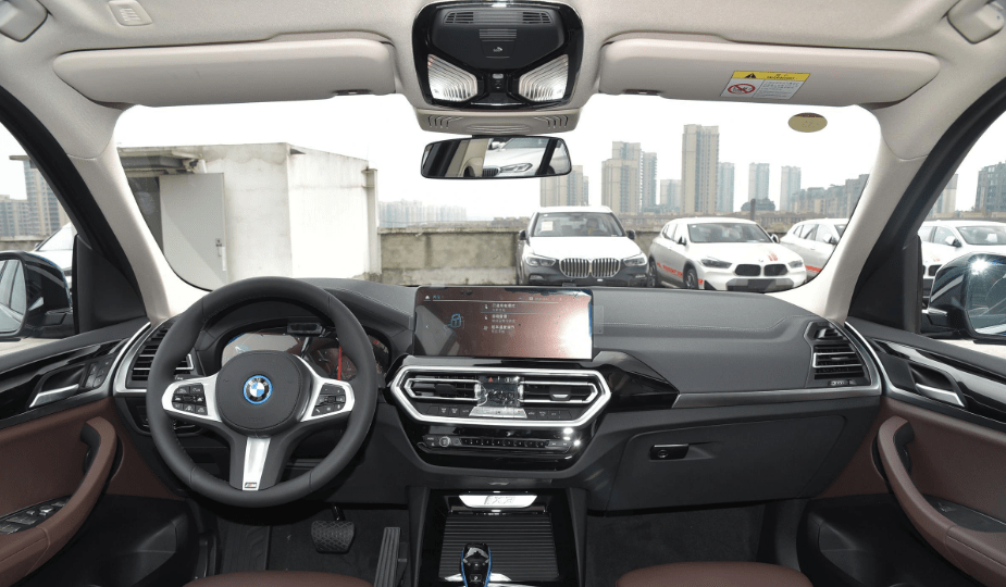 轴距近3米，上汽奥迪Q5etron比iX3空间大_搜狐汽车_搜狐网