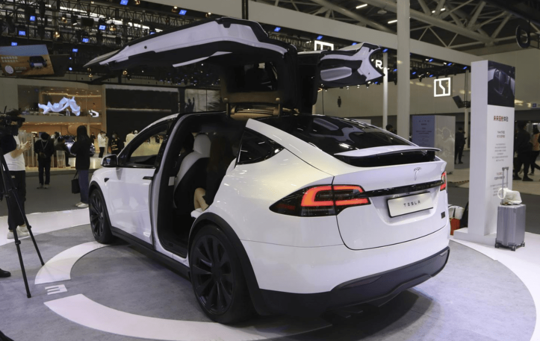 仰望百万级新车发布、标致408X神似Urus，1月新车看不停！_搜狐汽车_搜狐网