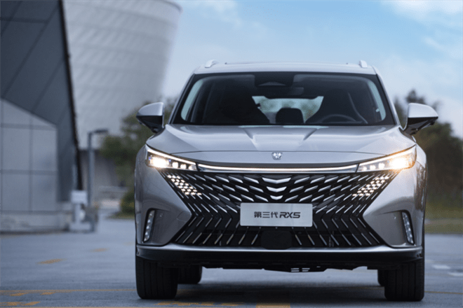 豪华SUV平替仅需12万？全新第三代荣威RX5为“科技与狠活”正名！_搜狐汽车_搜狐网