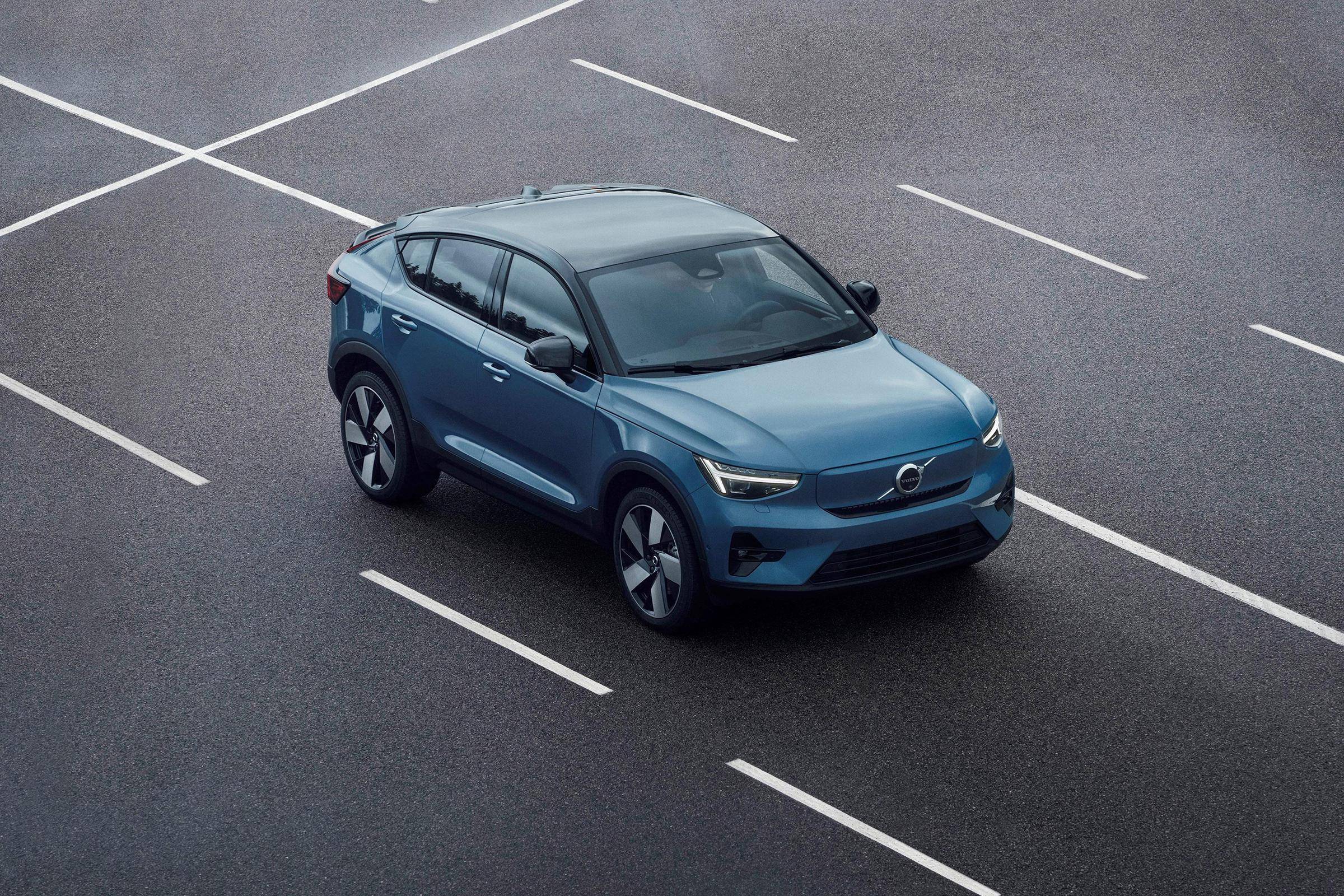 标配城市安全系统，轿跑SUV造型，续航550km，带你看沃尔沃C40_搜狐汽车_搜狐网