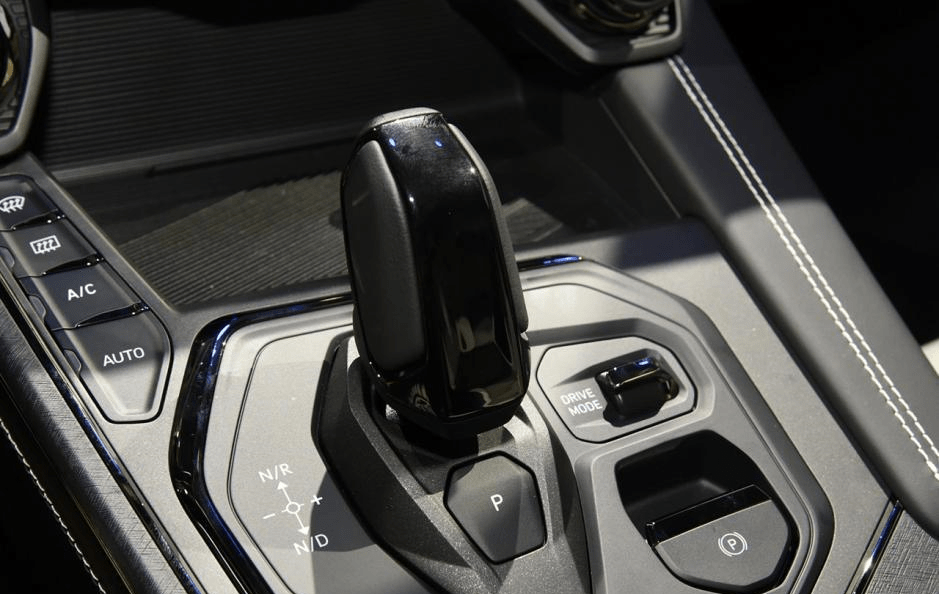 领克01PHEV的迭代车型，01EM-P油耗可以做的更低，实用性提高_搜狐汽车_搜狐网