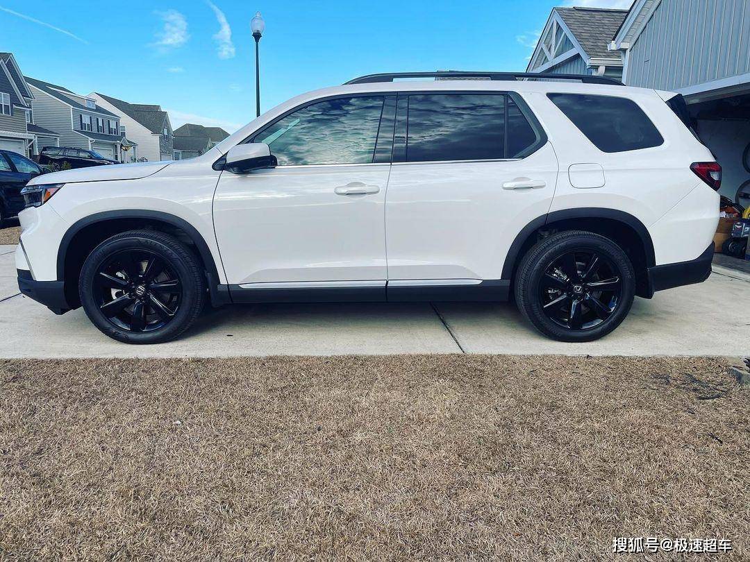 本田PILOT即将登场，尺寸媲美福特探险者，国产后换装2.0T+9AT_搜狐汽车_搜狐网