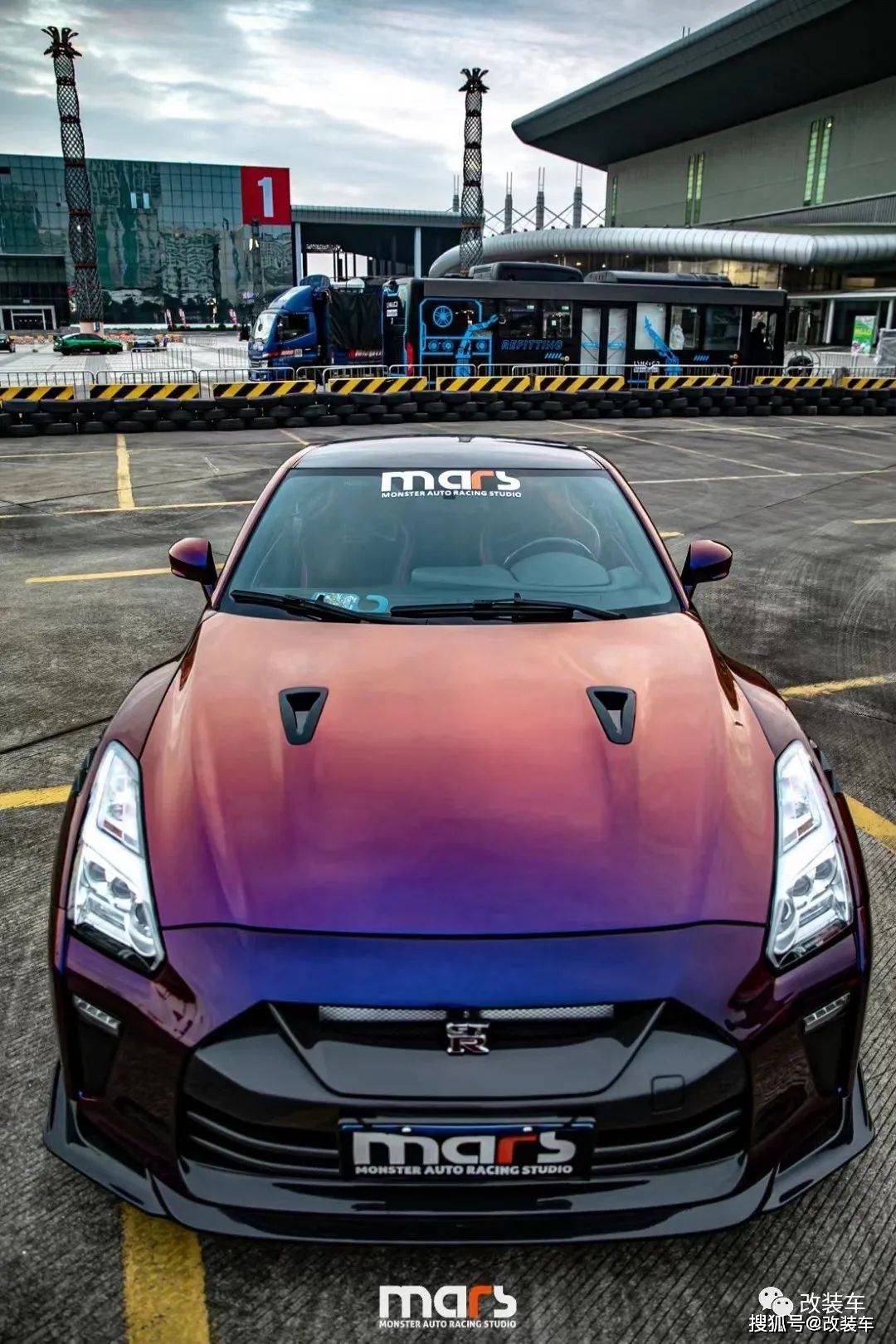 千匹日产GT-R R35了解一下？玩过法拉利458后还是觉得R35香_搜狐汽车_搜狐网