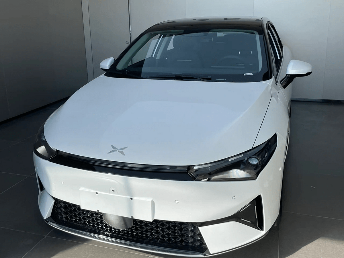 手握20w预算，深蓝SL03和小鹏P5怎么选？_搜狐汽车_搜狐网