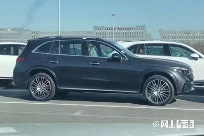 奔驰全新GLC接受预订！4月提车 预计41万起售_搜狐汽车_搜狐网
