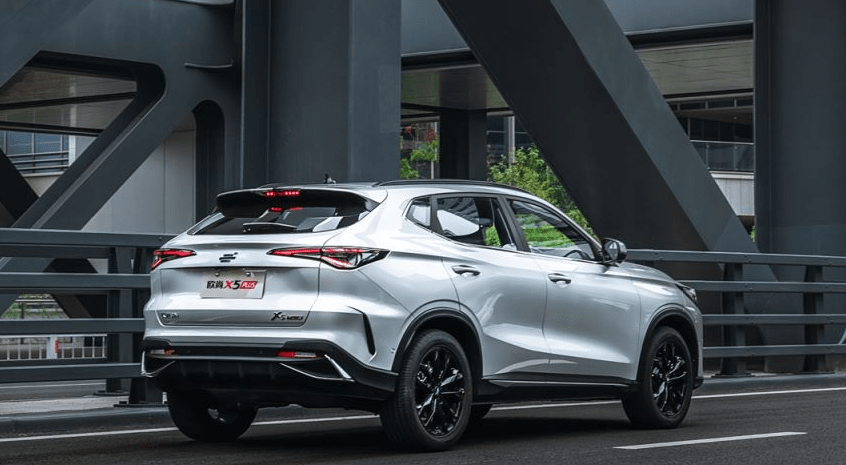 不到10万元！1.5T 188马力，油耗6.15L，四轮独立悬架，真香！_搜狐汽车_搜狐网