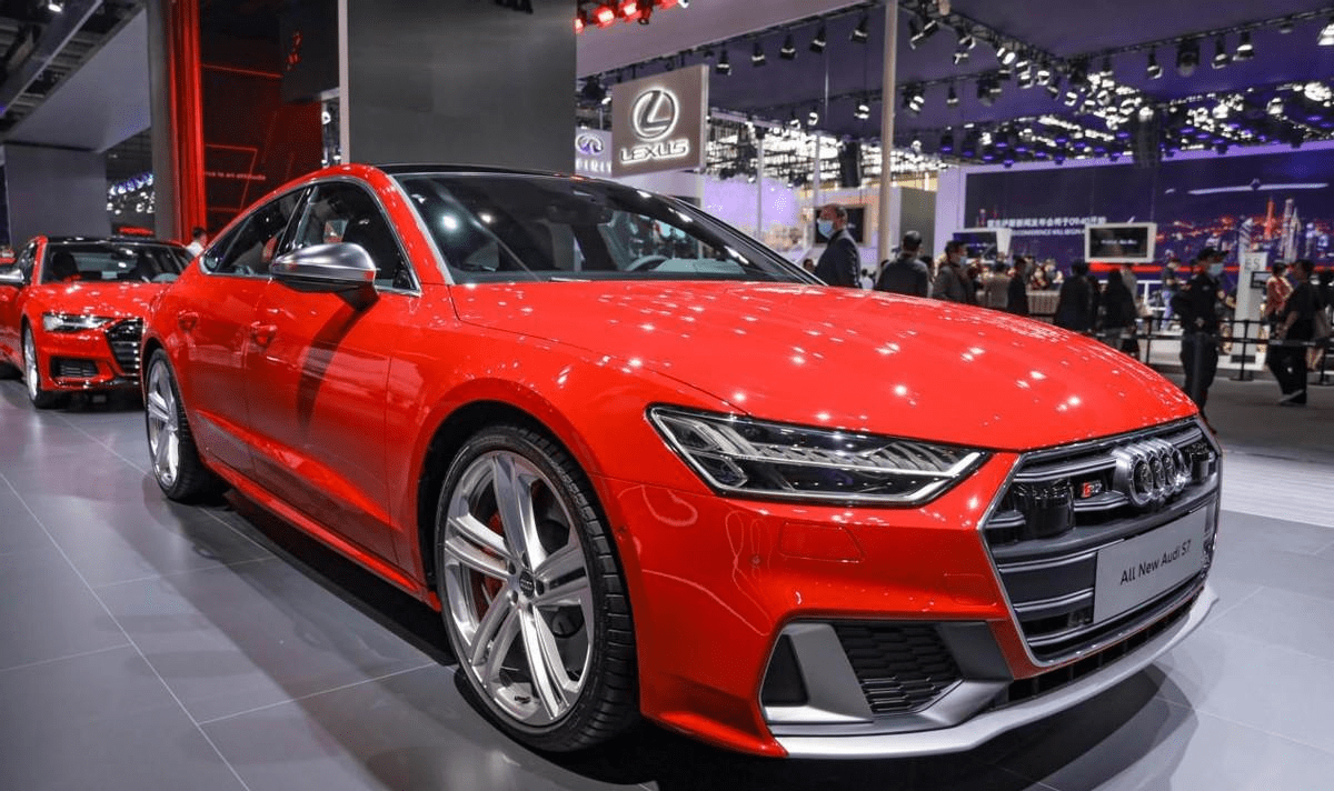 搭载2.9T V6发动机+8AT，拥有超大溜背造型，奥迪S7实拍_搜狐汽车_搜狐网