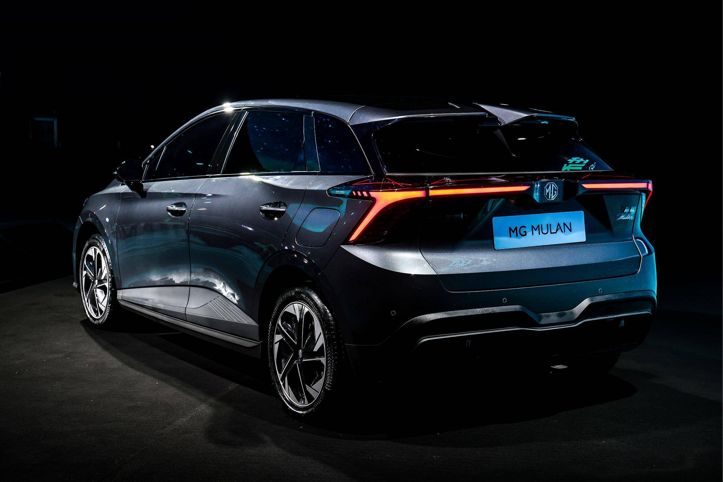 名爵MULAN：3.8秒破百/600牛·米，纯电跑460km，售18.68万，冲吗_搜狐汽车_搜狐网