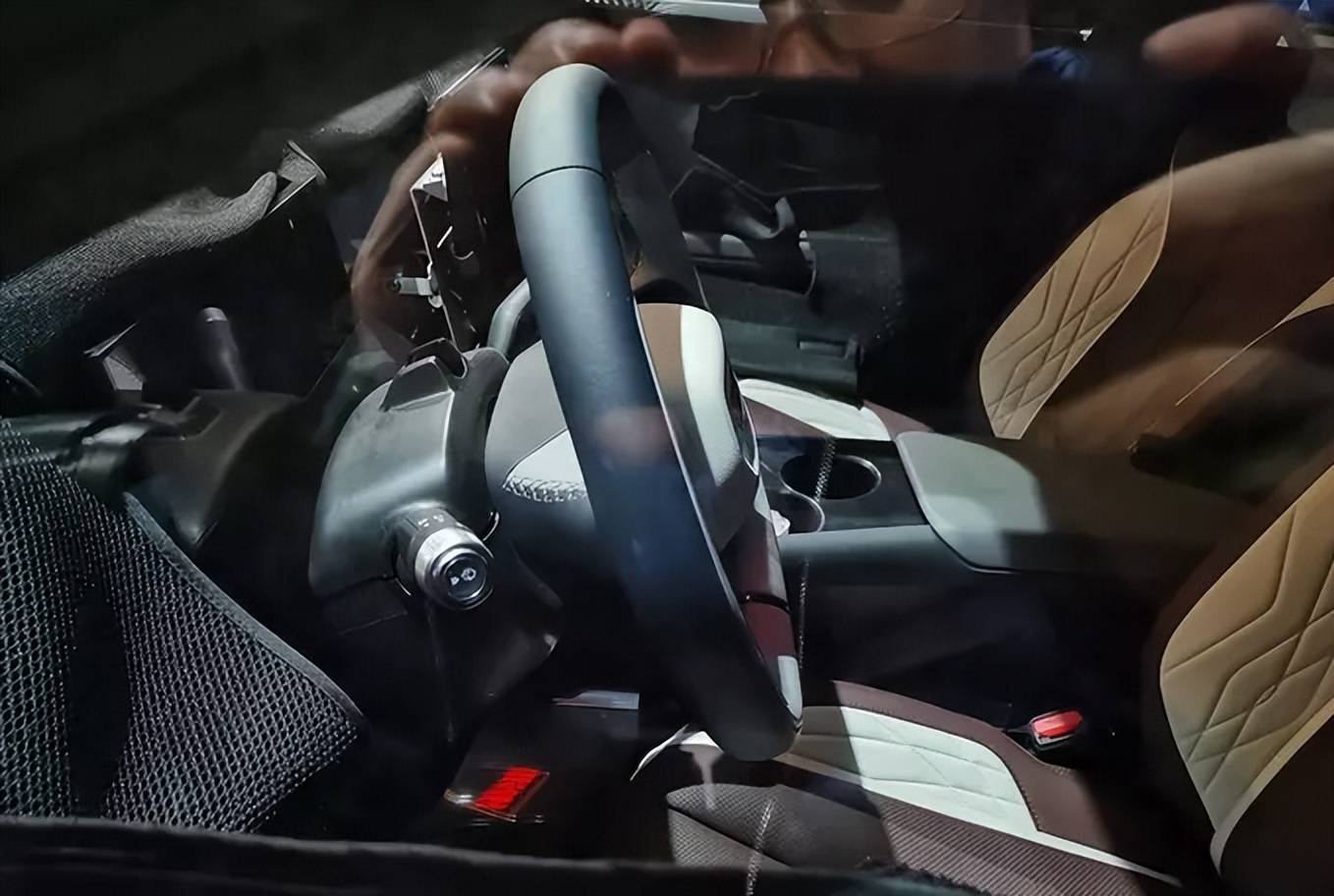 对标比亚迪唐DM！领克大五座SUV更多信息曝光，或命名领克08_搜狐汽车_搜狐网