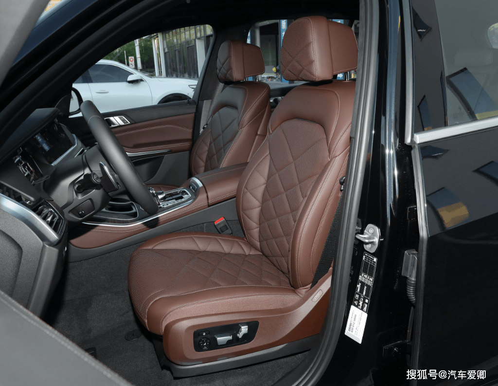 宝马发力了，60多万的宝马X5L，1月卖出1万多台，奔驰奥迪羡慕了_搜狐汽车_搜狐网