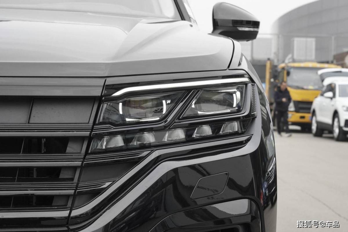 被低估的豪华SUV，入门245马力配8AT，关键纯进口却不火，途锐_搜狐汽车_搜狐网