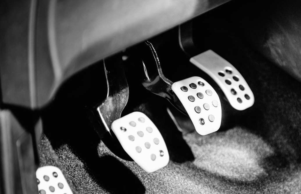 频繁惹事的特斯拉单踏板模式 是创新还是噱头？_搜狐汽车_搜狐网