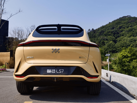 试驾智己LS7：50万内全新爆款SUV闪亮登场_搜狐汽车_搜狐网