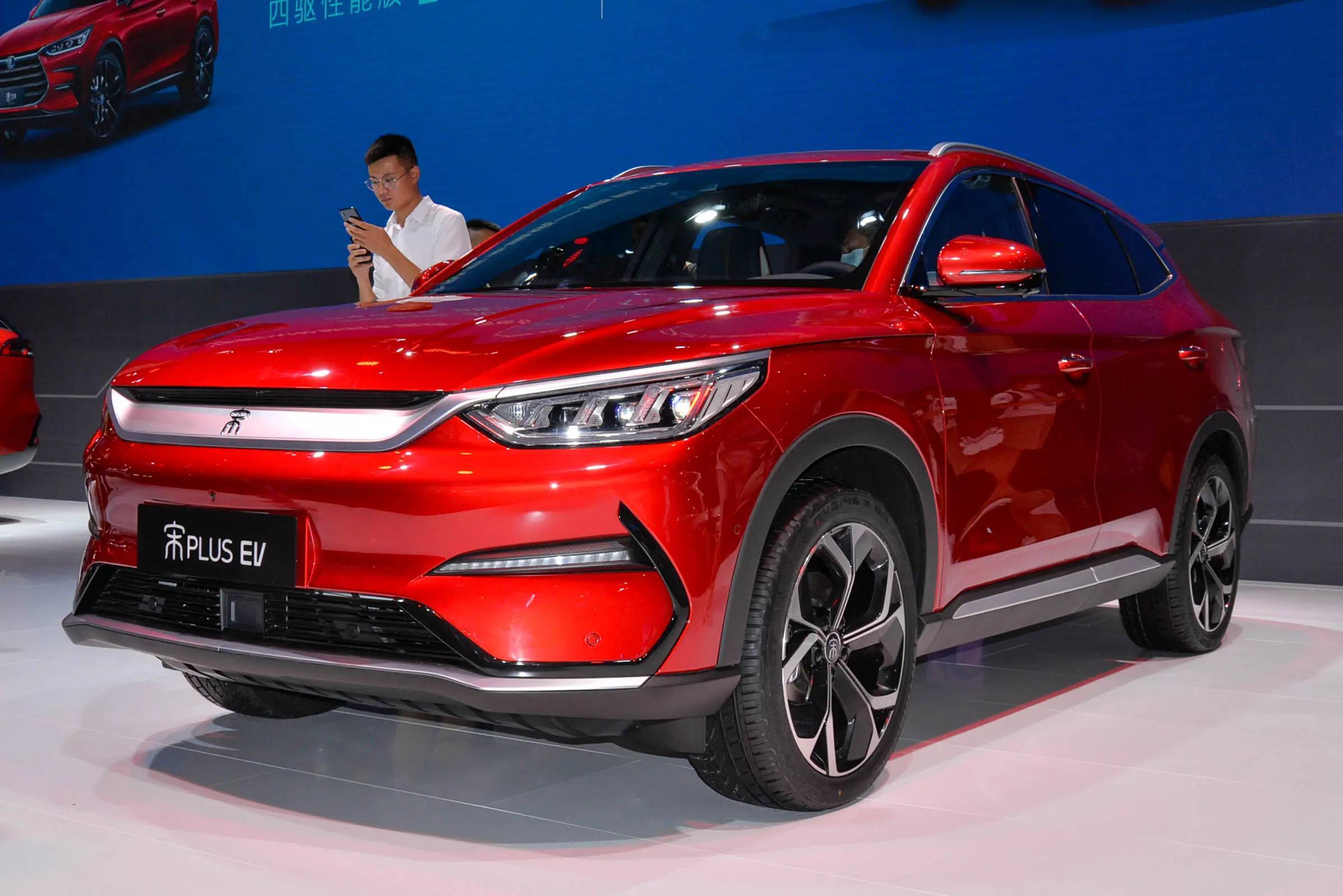 续航505km，18.68万起售，宋PLUS EV养车成本比宋PLUS DM-i高？_搜狐汽车_搜狐网