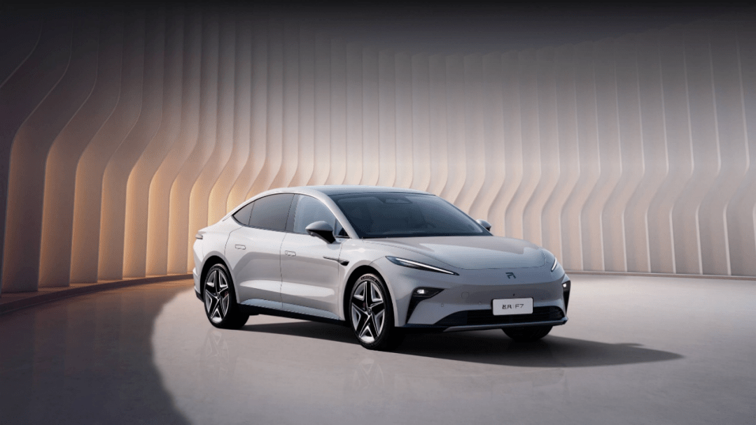 对手太强？对标Model Y的飞凡R7，为何折戟沉沙？F7能否翻盘？_搜狐汽车_搜狐网
