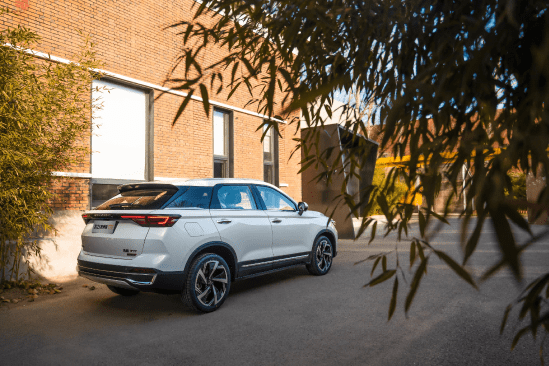 T77外观耐看只要10万，配十佳发动机_搜狐汽车_搜狐网