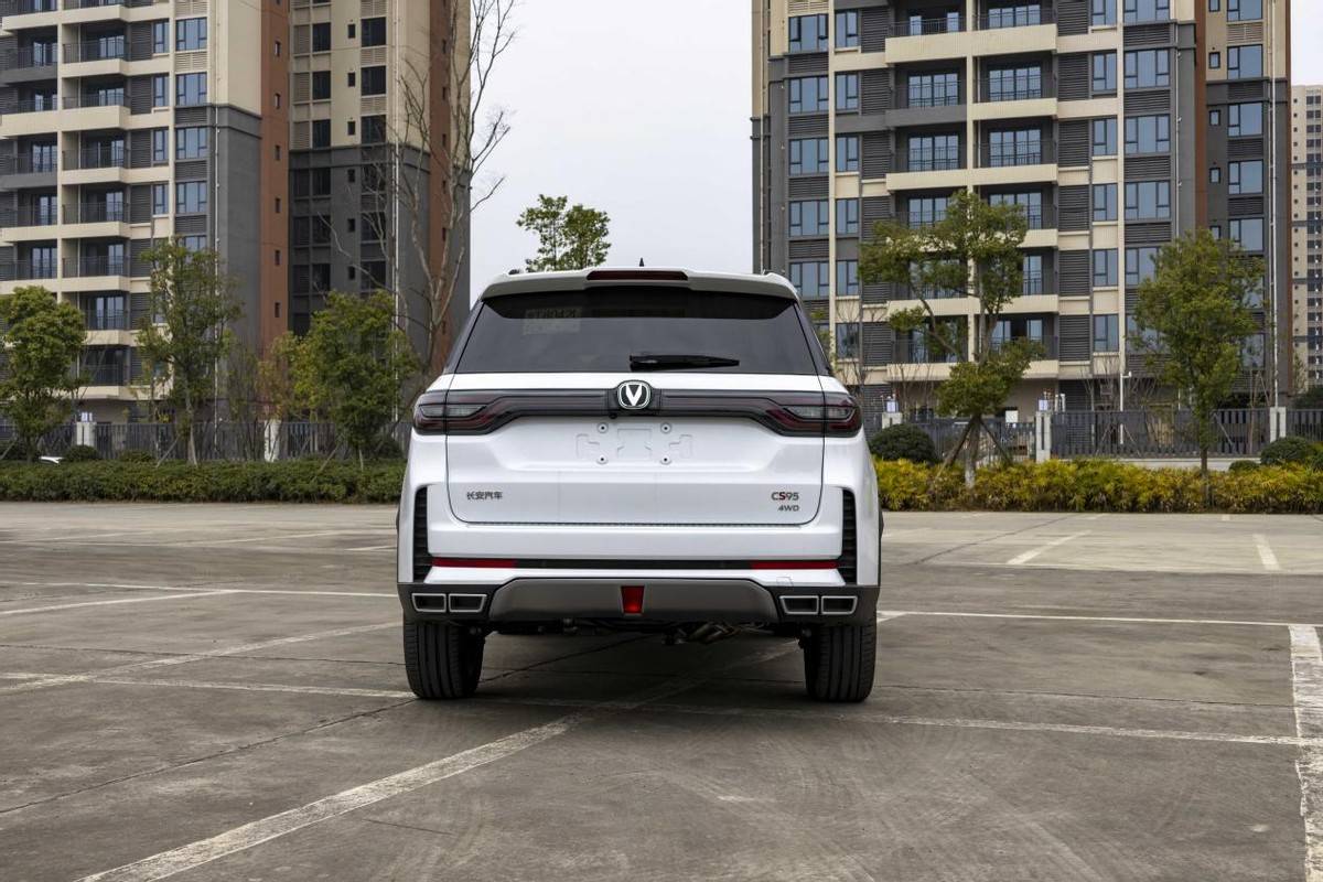 试驾长安CS95PLUS，配2.0T+爱信8AT+四驱，20万能选顶配，值吗？_搜狐汽车_搜狐网