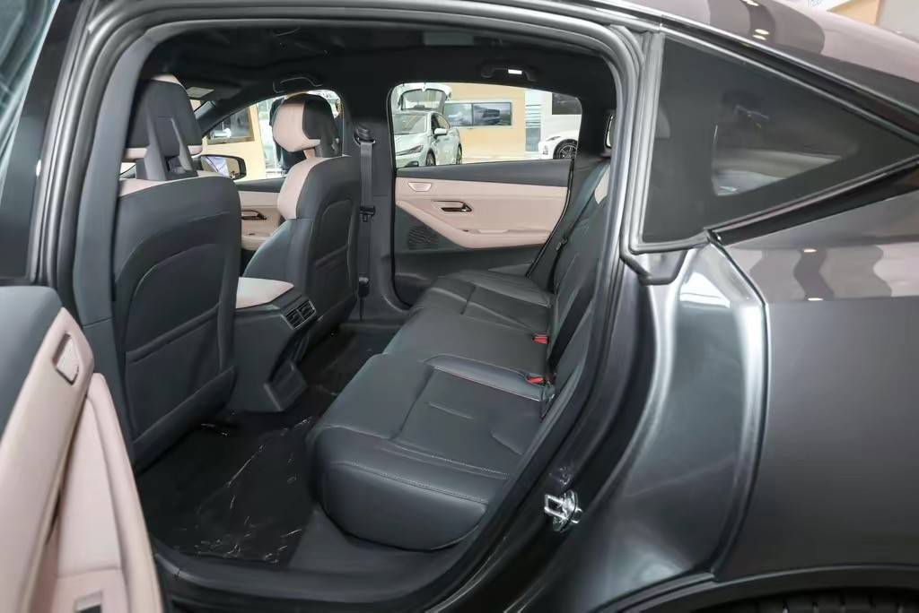 试驾长安深蓝SL03纯电版，续航705km，售价22.19万，值得入手吗？_搜狐汽车_搜狐网