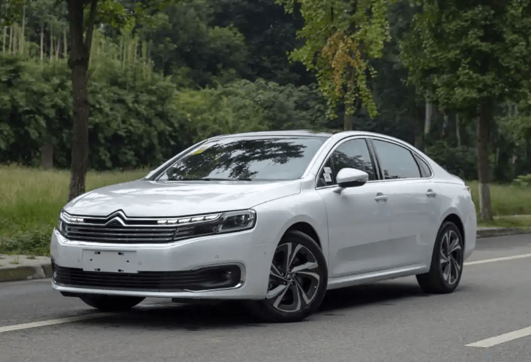 21万的C6老气横秋，12万的C6成熟稳重，想买？最全选购流程请收好_搜狐汽车_搜狐网