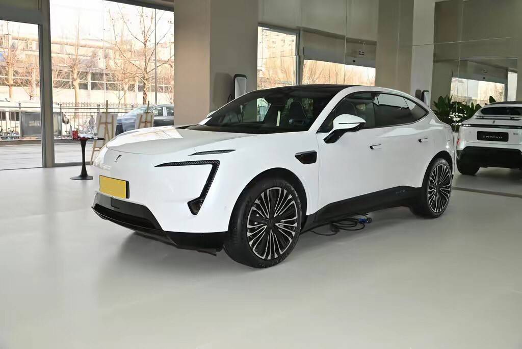 电动中大型SUV，3.98秒破百，实拍阿维塔11，实际表现如何？_搜狐汽车_搜狐网