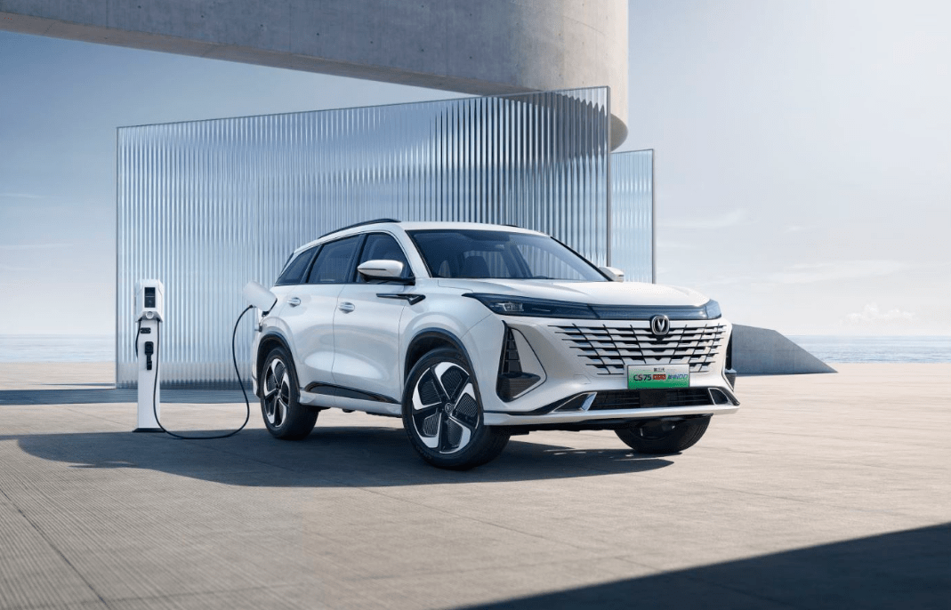 第三代CS75PLUS智电iDD首发：续航最高150公里，设计更显科技感_搜狐汽车_搜狐网